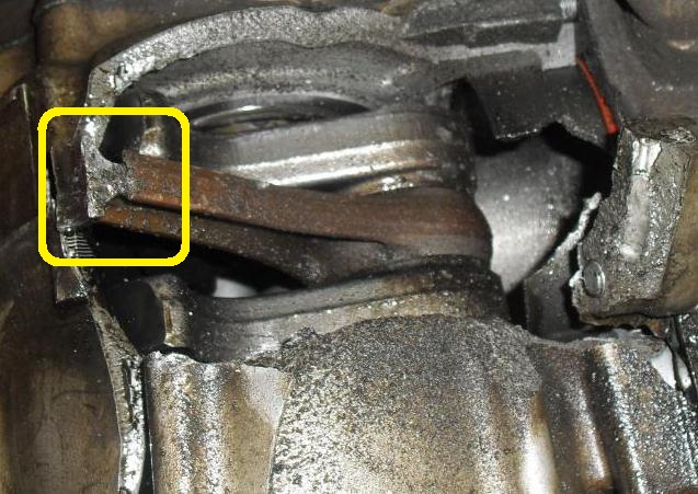 Crankcase Motor Matic Pecah, Apakah Karena Ringkih ? - MOTOGOKIL